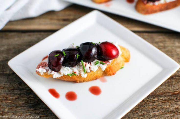 Cherry Recipes - Crostini with Goat Cheese | Gastronom Cocktails