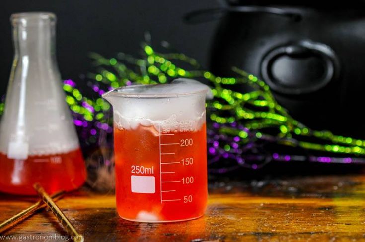 Scotch Halloween Cocktail - Dry Ice Cocktails|Gastronom Cocktails