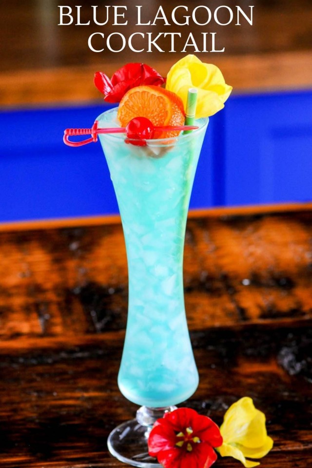 How to Make a Blue Lagoon Cocktail Recipe | Gastronom Cocktails