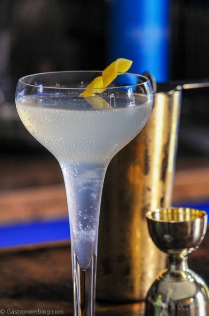 French 75 Cocktail Recipe - Classic Cocktail - Gastronom Cocktails