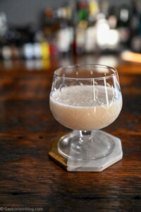 The Bee's Kiss - Rum Cocktail Recipe | Gastronom Cocktails