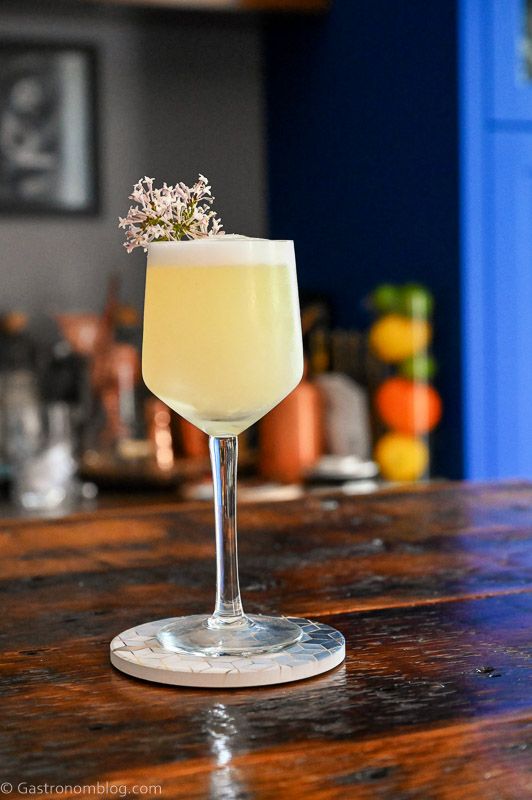 Lilac Gin Sour Cocktail Recipe - Spring Drink | Gastronom Cocktails