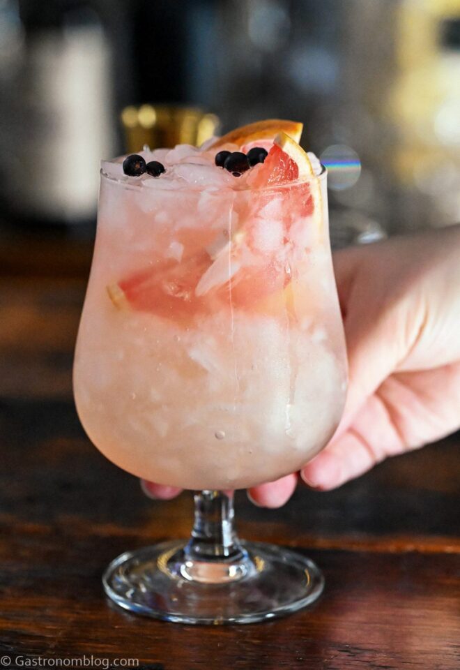 Grapefruit Gin & Tonic Cocktail Recipe - Gastronom Cocktails