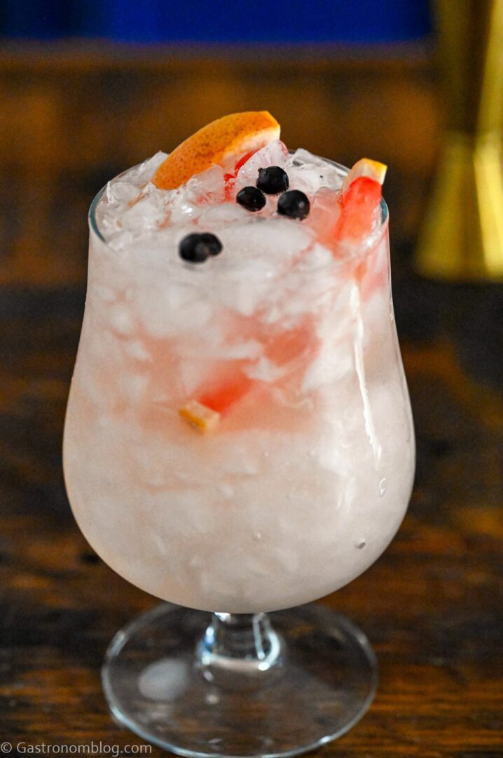 Grapefruit Gin & Tonic Cocktail Recipe - Gastronom Cocktails