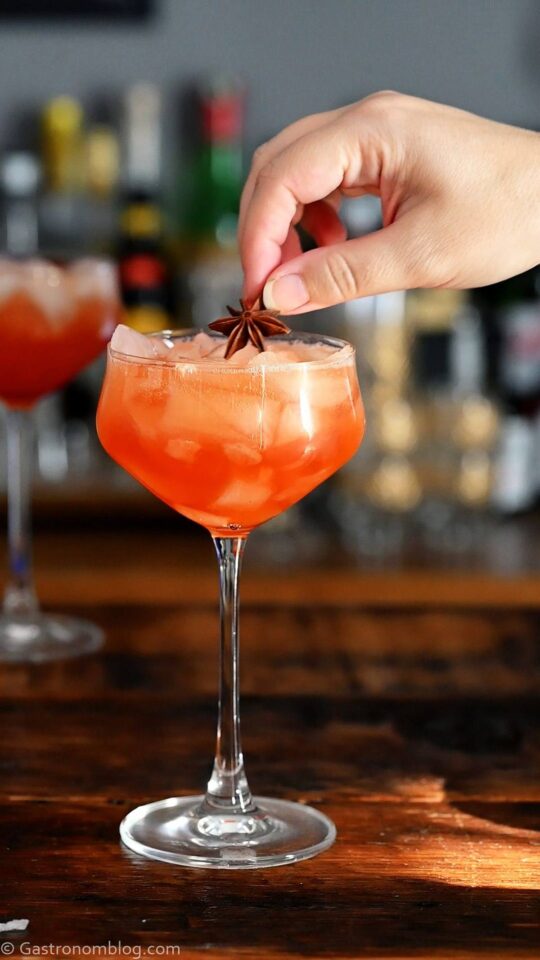 Christmas Spritz Cocktail Recipe - Gastronom Cocktails